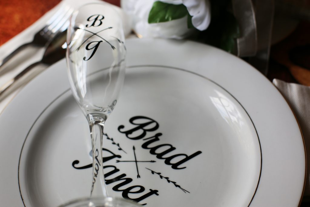 Personalize your Dinnerware with Vinyl – LetteringOnTheCheap