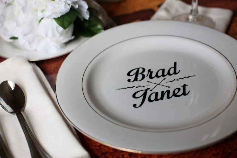 Personalize your Dinnerware with Vinyl – LetteringOnTheCheap